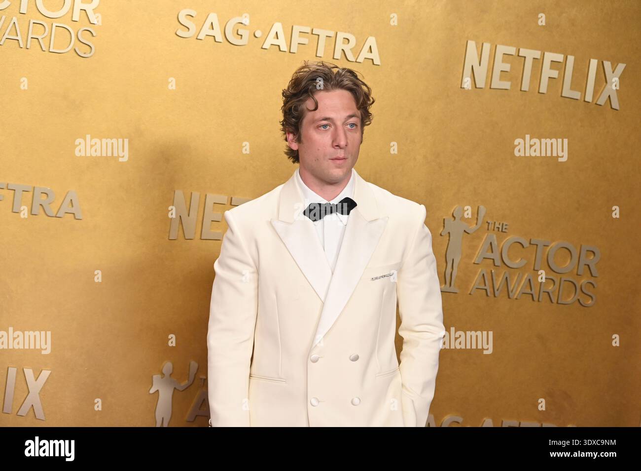 Los Angeles, CA USA. 1st Mar 2026. Jeremy Allen White at the The 32nd ...