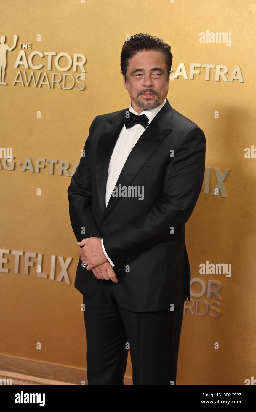 Los Angeles, CA USA. 1st Mar 2026. Benicio del Toro at the The 32nd ...