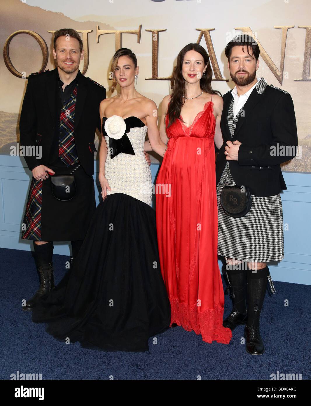 Sam Heughan, Sophie Skelton, Caitriona Balfe and Richard Rankin ...