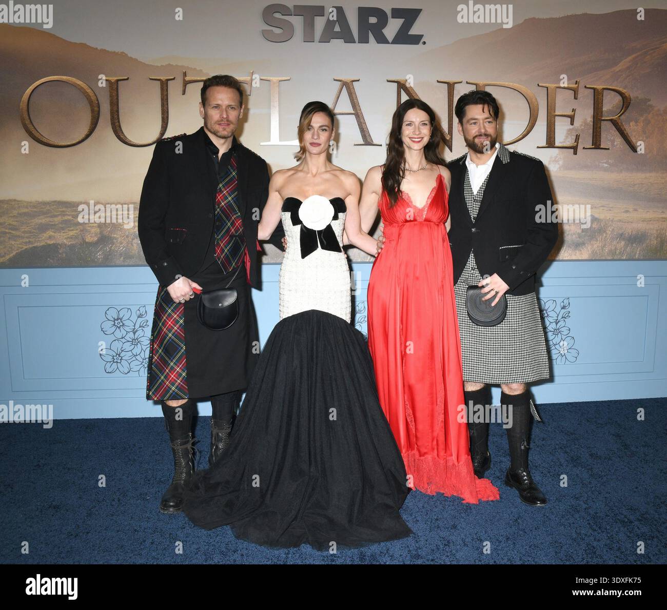 Sam Heughan, Sophie Skelton, Caitríona Balfe, Richard Rankin at ...