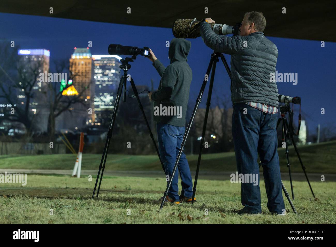 Preston Power, left, and Brian Favell photograph the total lunar ...