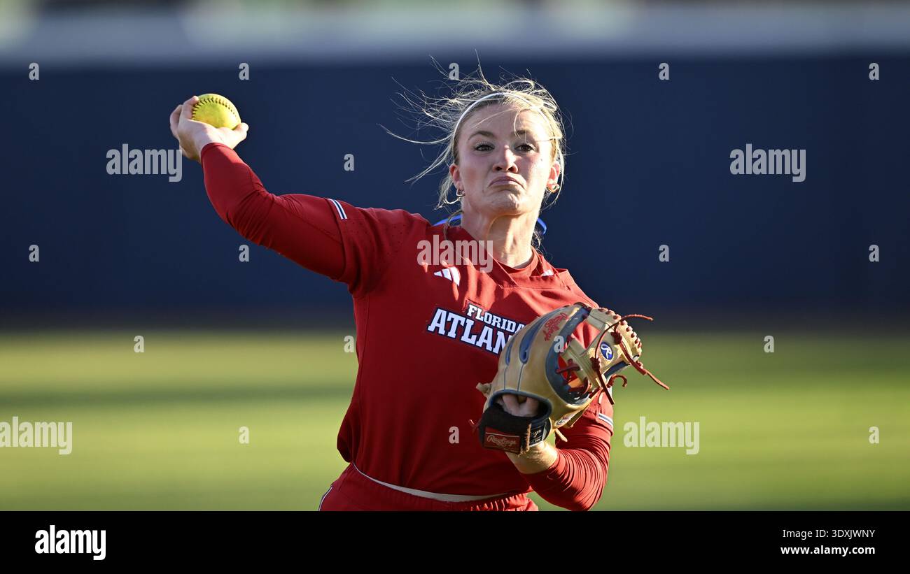 Florida Atlantic's McKenna Mulholland during an NCAA softball game on ...