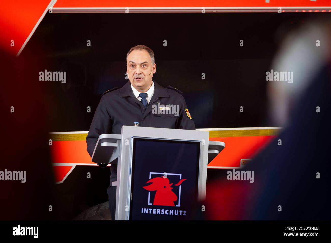 Christoph Bahlmann, Direktor der Feuerwehr Hannover - Pressekonferenz ...