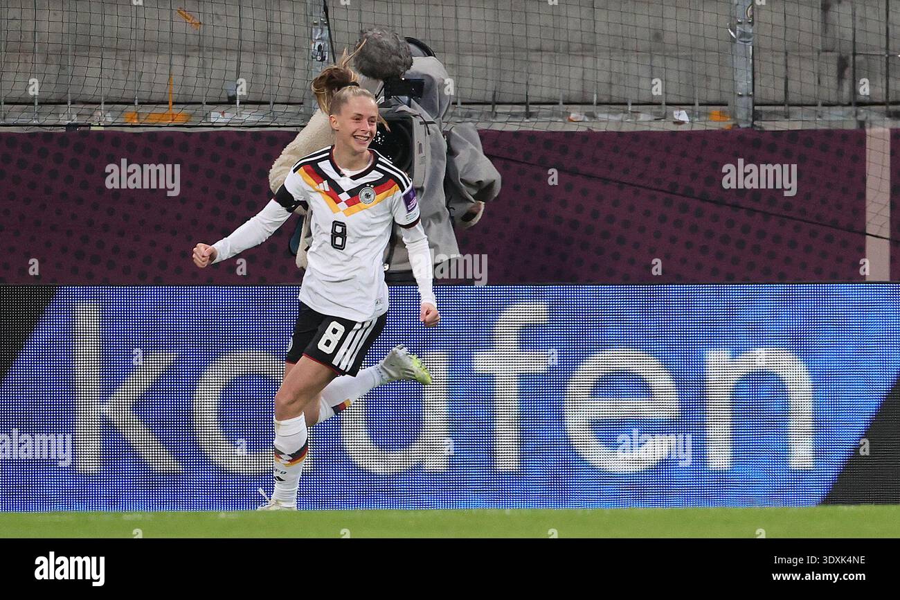 Dresden , Germany. 03rd March 2026 . Vivien Endemann celebrates after ...