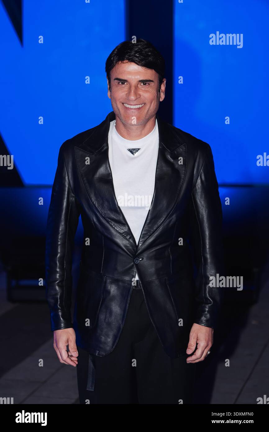 Milan, the red carpet for the gala performance of "Notre Dame de Paris ...