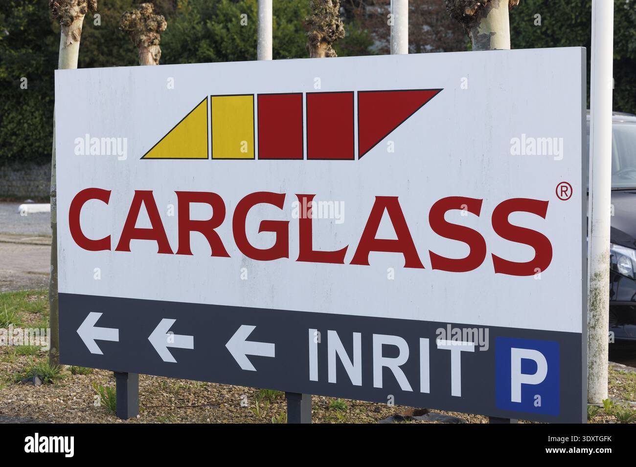 Illustration picture of the Carglass car glass repair and replacement ...