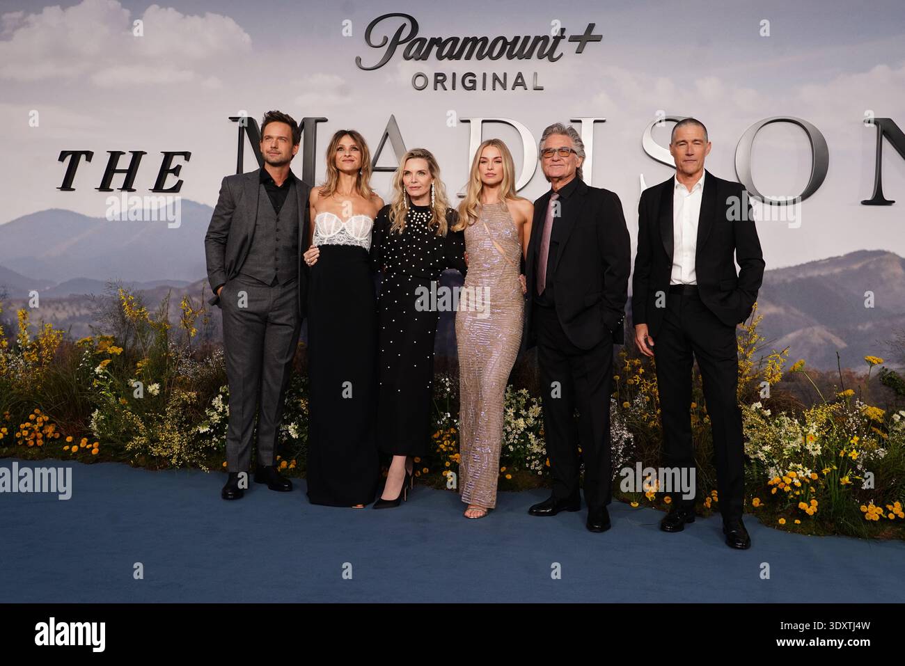(left to right) Patrick J. Adams, Beau Garrett, Michelle Pfeiffer, Elle ...