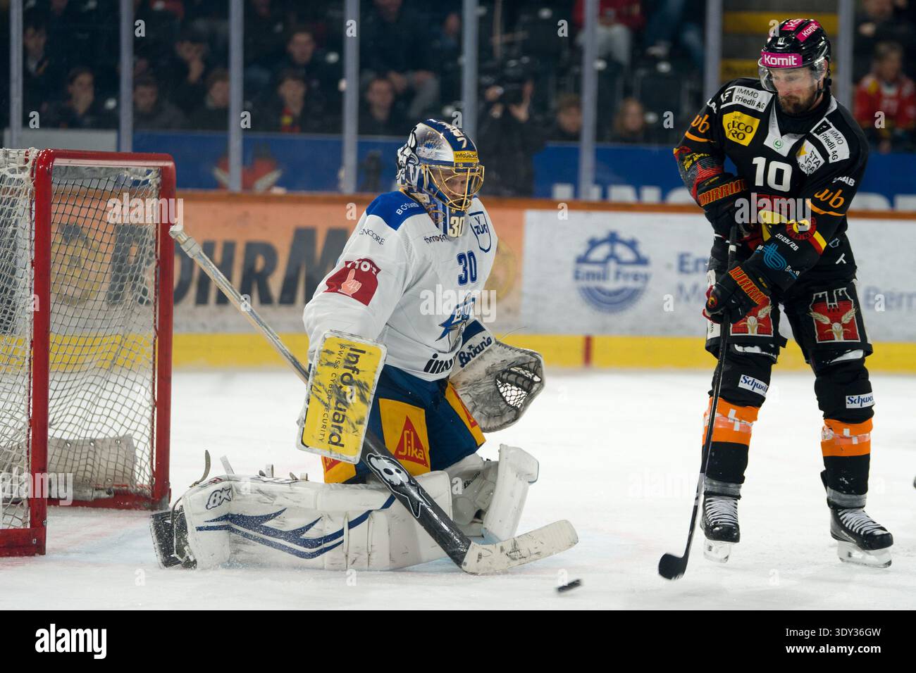 BERN, SWITZERLAND - MARCH 5: goalkeeper Leonardo Genoni of Zug L ...