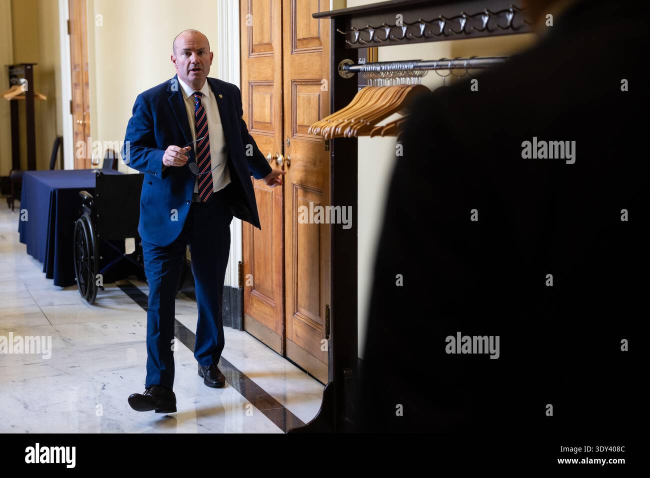Sen. Mike Lee (R-Utah) departs a Senate Republican Conference luncheon ...