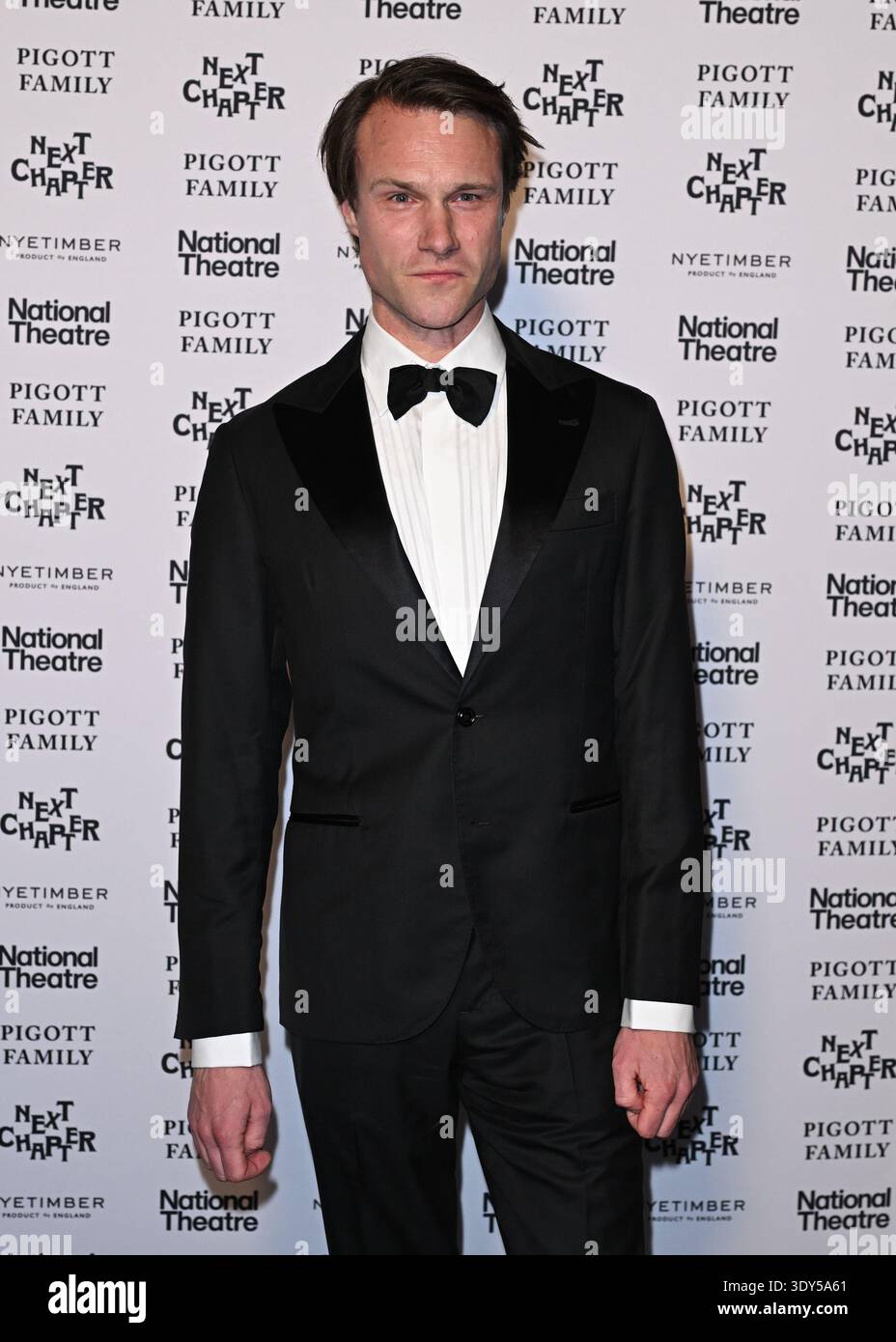 Hugh Skinner attends the National Theatre's "Next Chapter Gala" at the ...