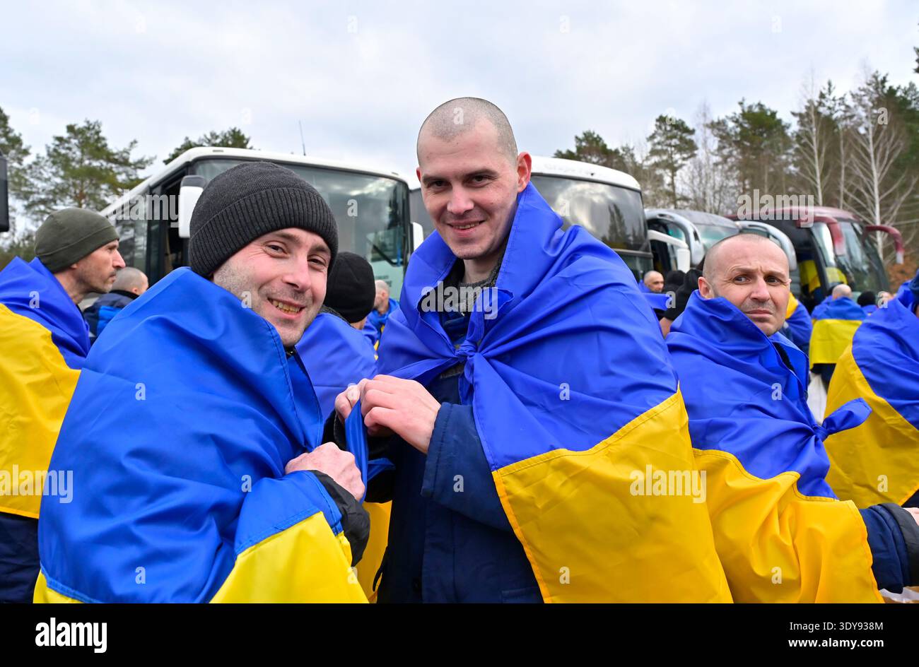 Unspecified, Ukraine - 6th March, 2026: Ukrainian POWs returning home ...