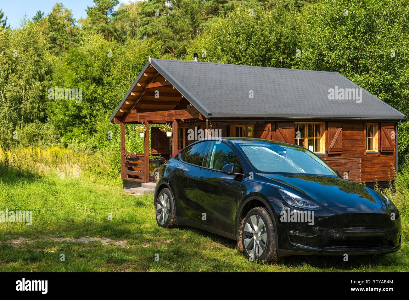 Glossy black tesla model hi-res stock photography and images - Alamy