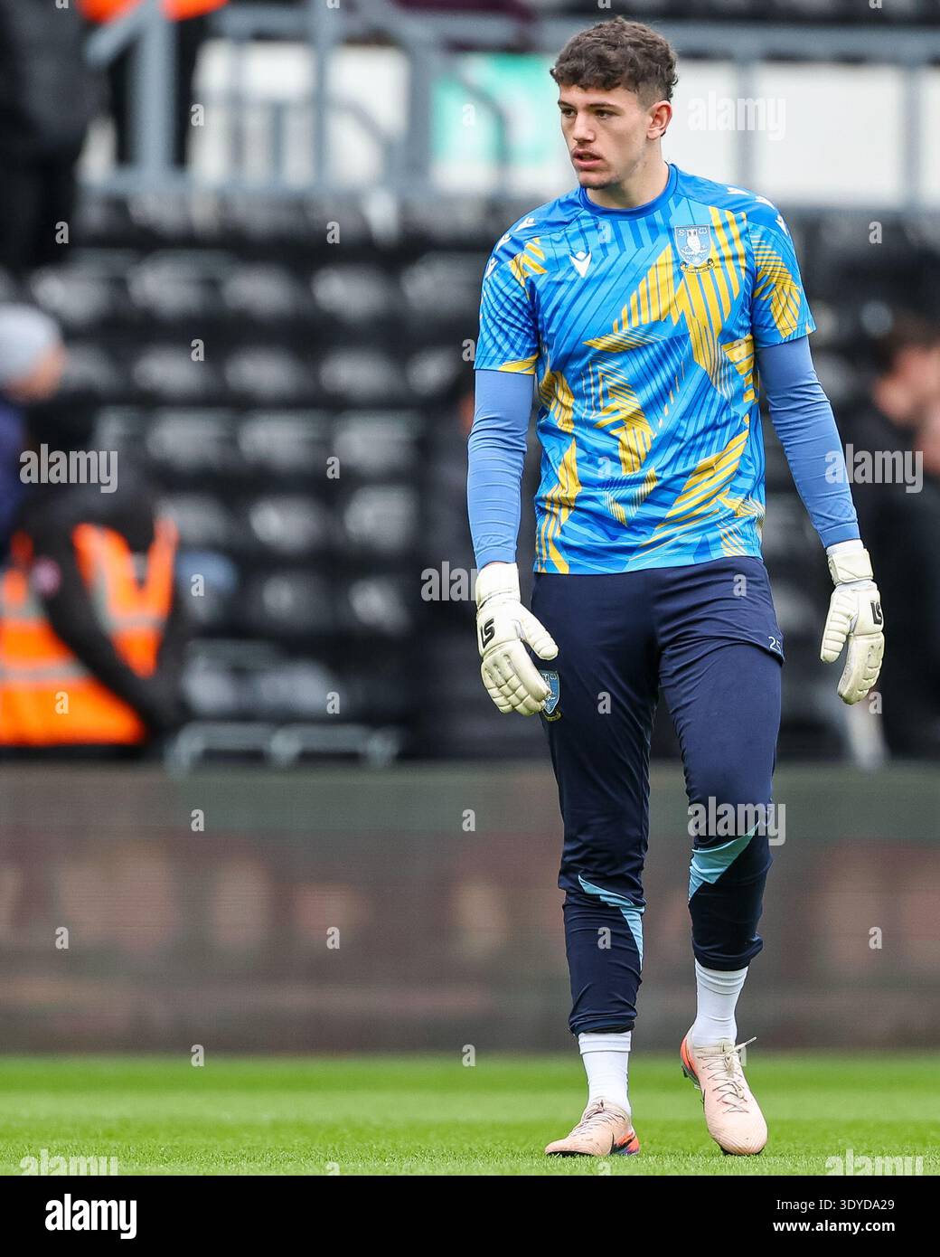 25, Logan Stretch of Sheffield Wednesday at warm up during the Sky Bet ...