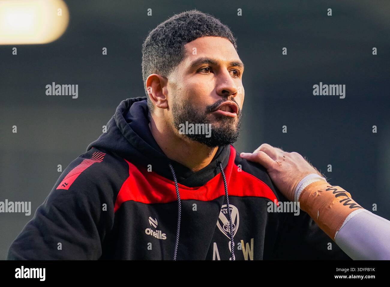 ST HELENS, ENGLAND - March7: Nene Macdonald of St Helens pre game warm ...
