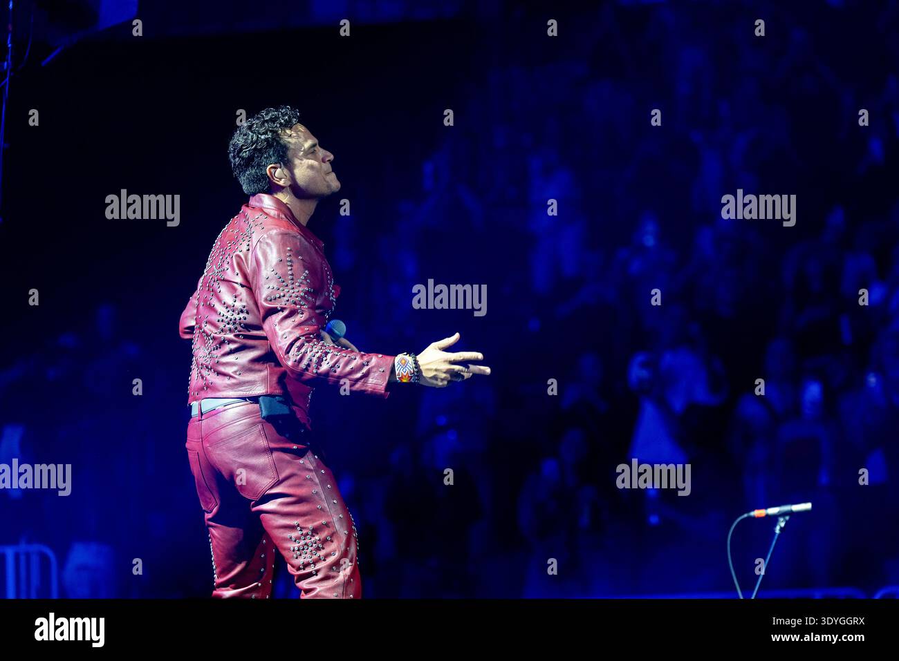 MIAMI, FL - MARCH 7: Silvestre Dangon performs during “El Ultimo Baile ...