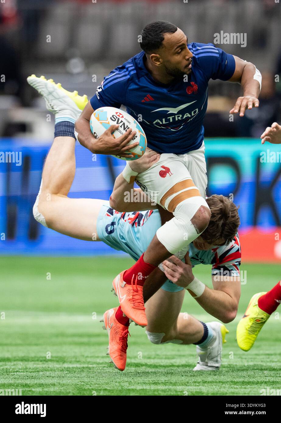 Great Britain's Matt Davidson, back, tackles France's Yerim Fall (24 ...