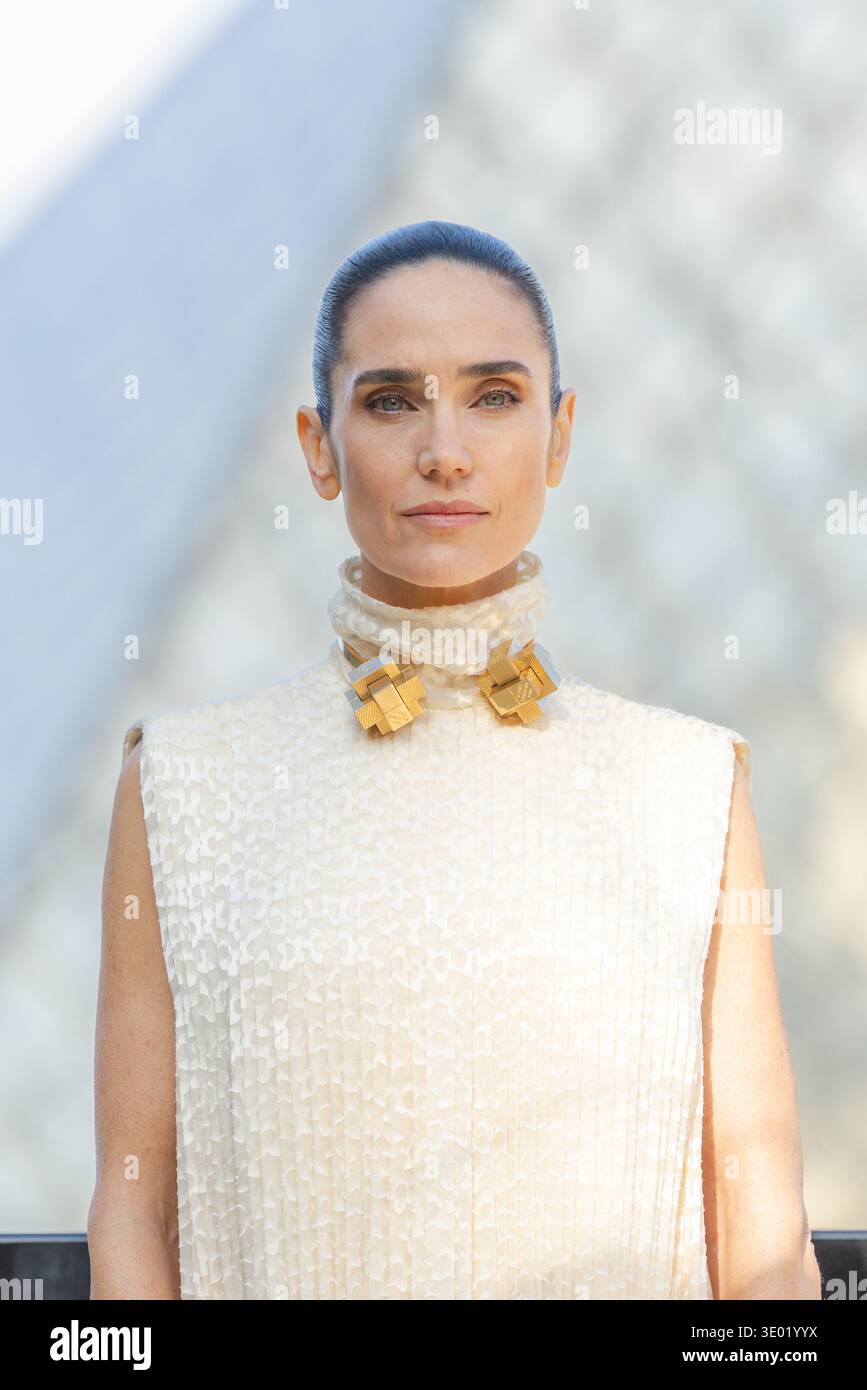 Jennifer Connelly pictured on photocall of Louis Vuitton Womenswear ...
