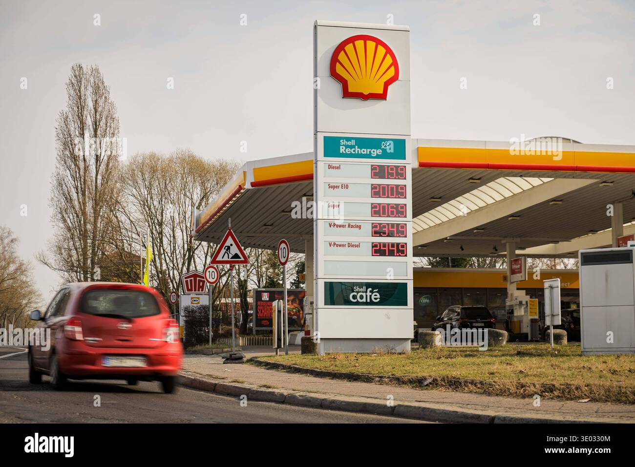 Spannende Benzinpreise Bei Hem Ebenbild
