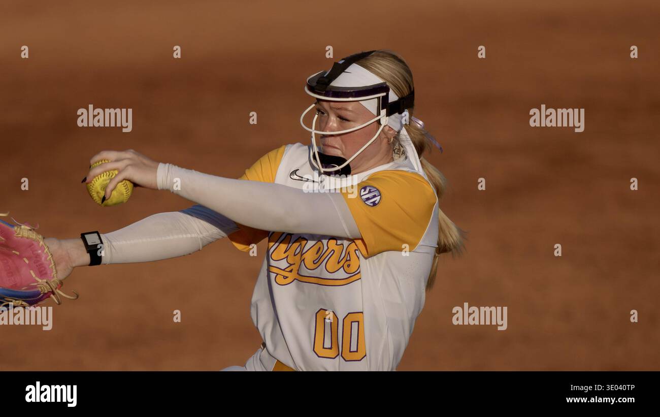 LSU starting pitcher Jayden Heavener (00) throws during an NCAA ...