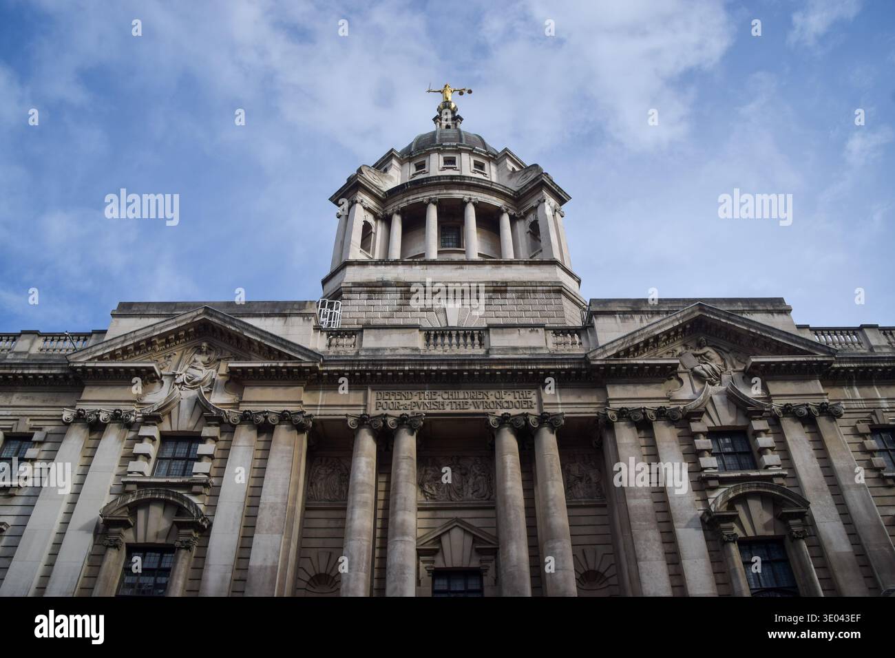 London, UK. 10th March 2026. Exterior view of of the Central Criminal ...