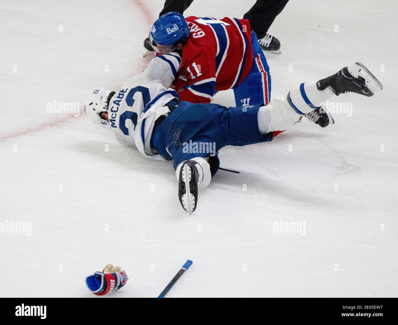 Montreal Canadiens' Brendan Gallagher (11) and Toronto Maple Leafs ...