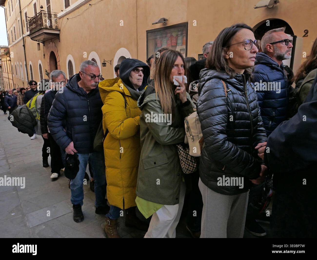 Photo by: Andrea Renault/STAR MAX/IPx 2026 3/11/26 Large crowds of ...