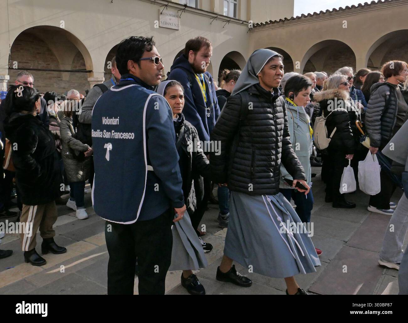 Photo by: Andrea Renault/STAR MAX/IPx 2026 3/11/26 Large crowds of ...