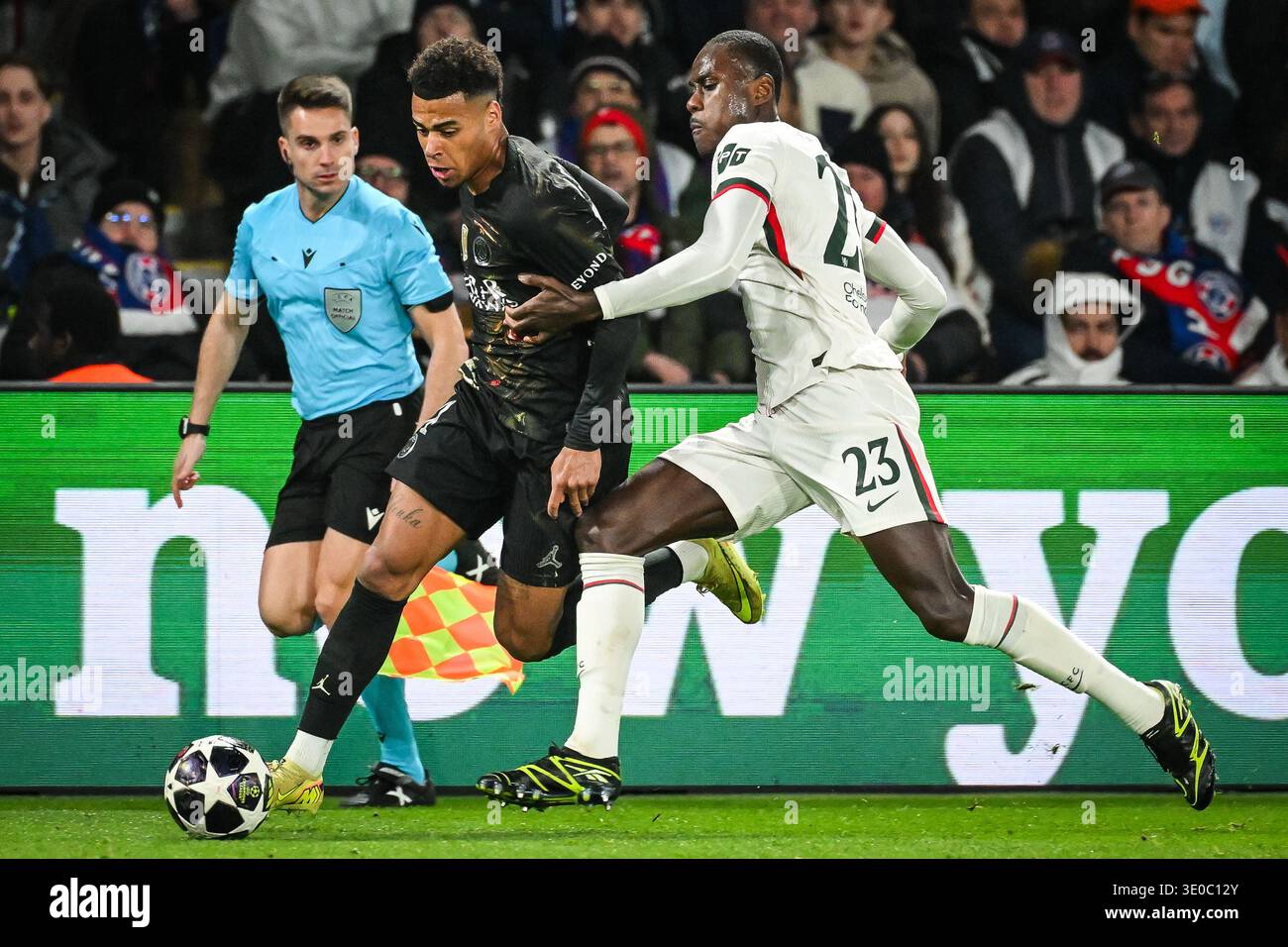 Desire DOUE of PSG and Trevoh CHALOBAH of Chelsea during the UEFA ...