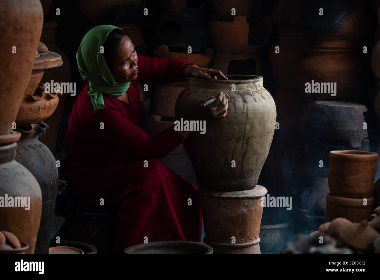 Cham Artisan Making Pottery at Bau Truc Village, Ninh Thuan Vietnam ...