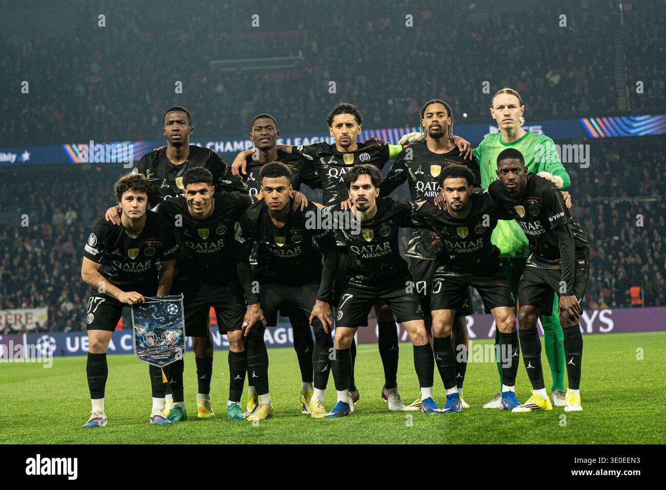 William pacho of psg hi-res stock photography and images - Alamy