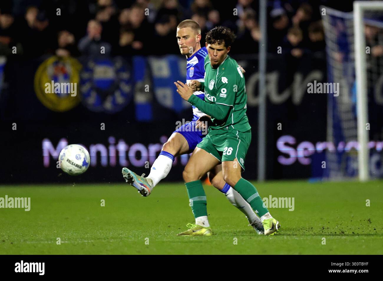 Zwolle - Simon Graves of PEC Zwolle, Thom van Bergen during the 2025/ ...