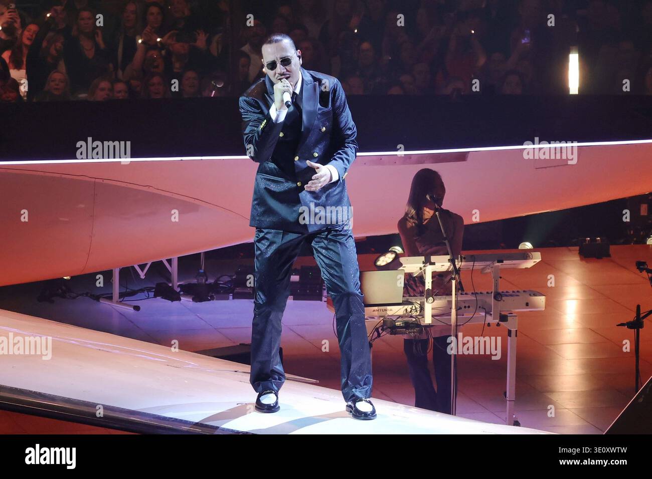 28.01.2026, Apache 207, Rapper, im Konzert live in der Uber Arena ...