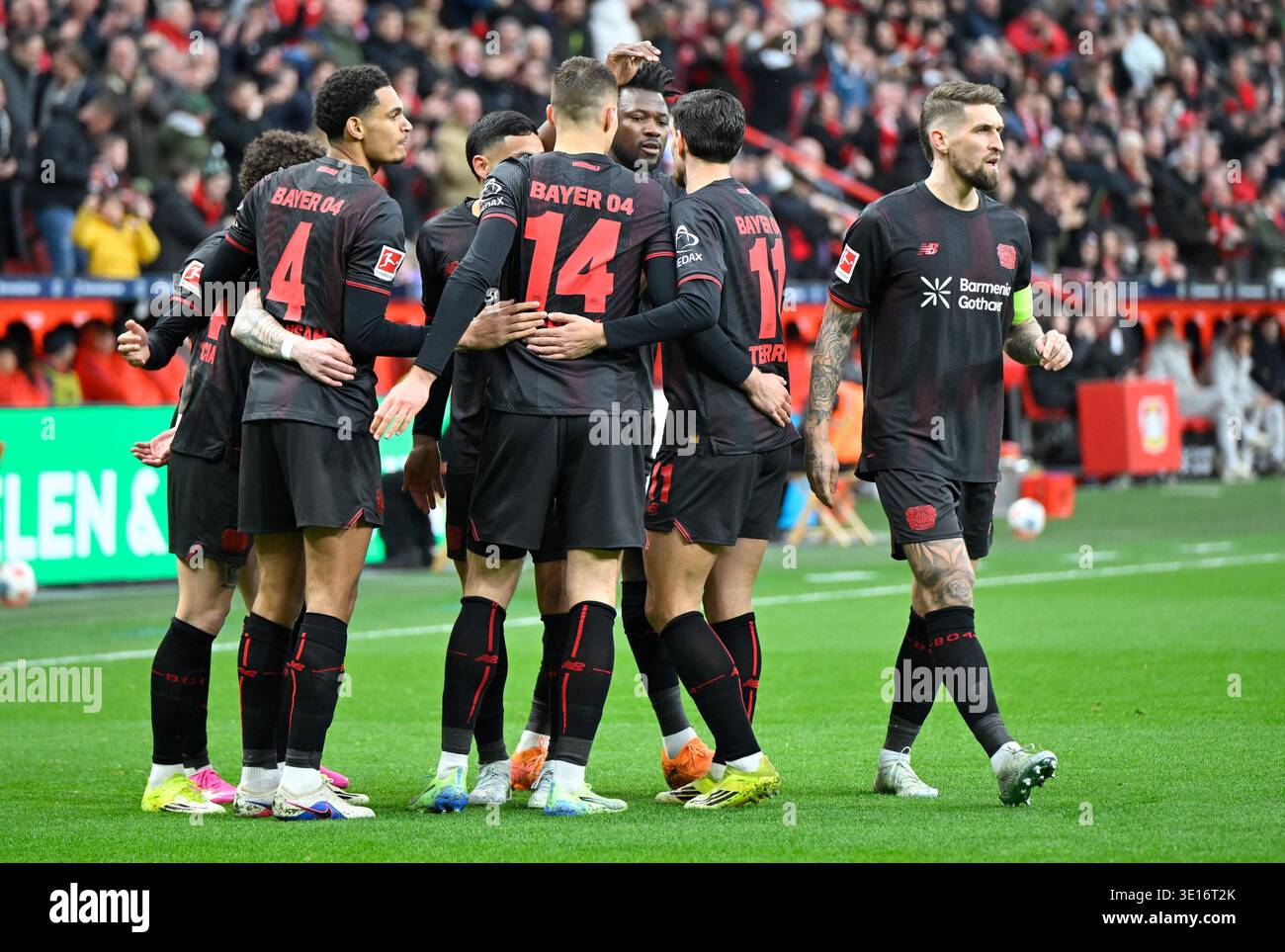 1:0 Goal, cheers, from left: scorer Aleix Garcia, Jarell Quansah ...