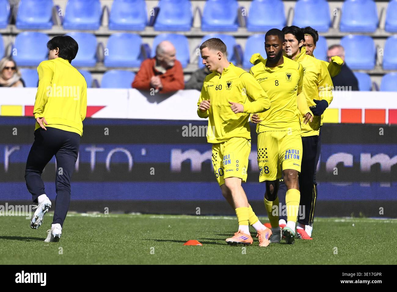 STVV's players pictured before a soccer match between KRC Genk and Sint ...