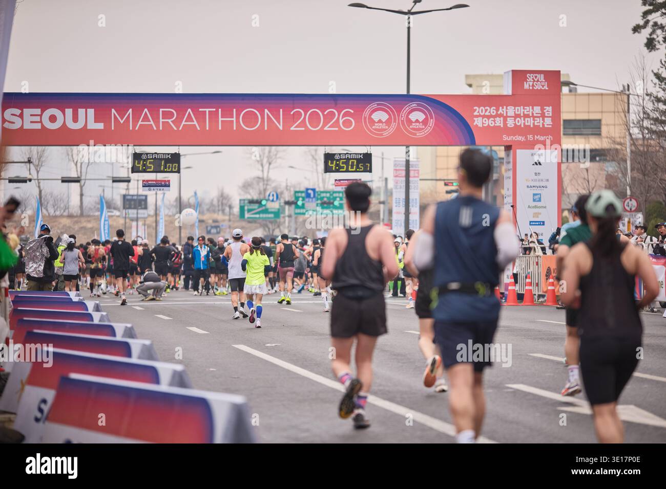 Seoul marathon 2026 hi-res stock photography and images - Alamy
