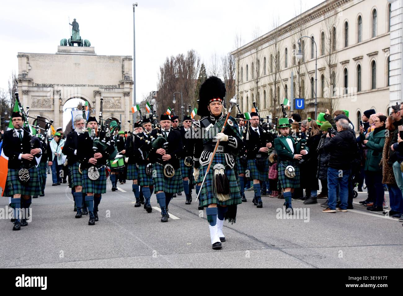 Dudelsack Blaeser Muenchen 1603.2026 Ludwigstrasse St. Patrick s Day ...