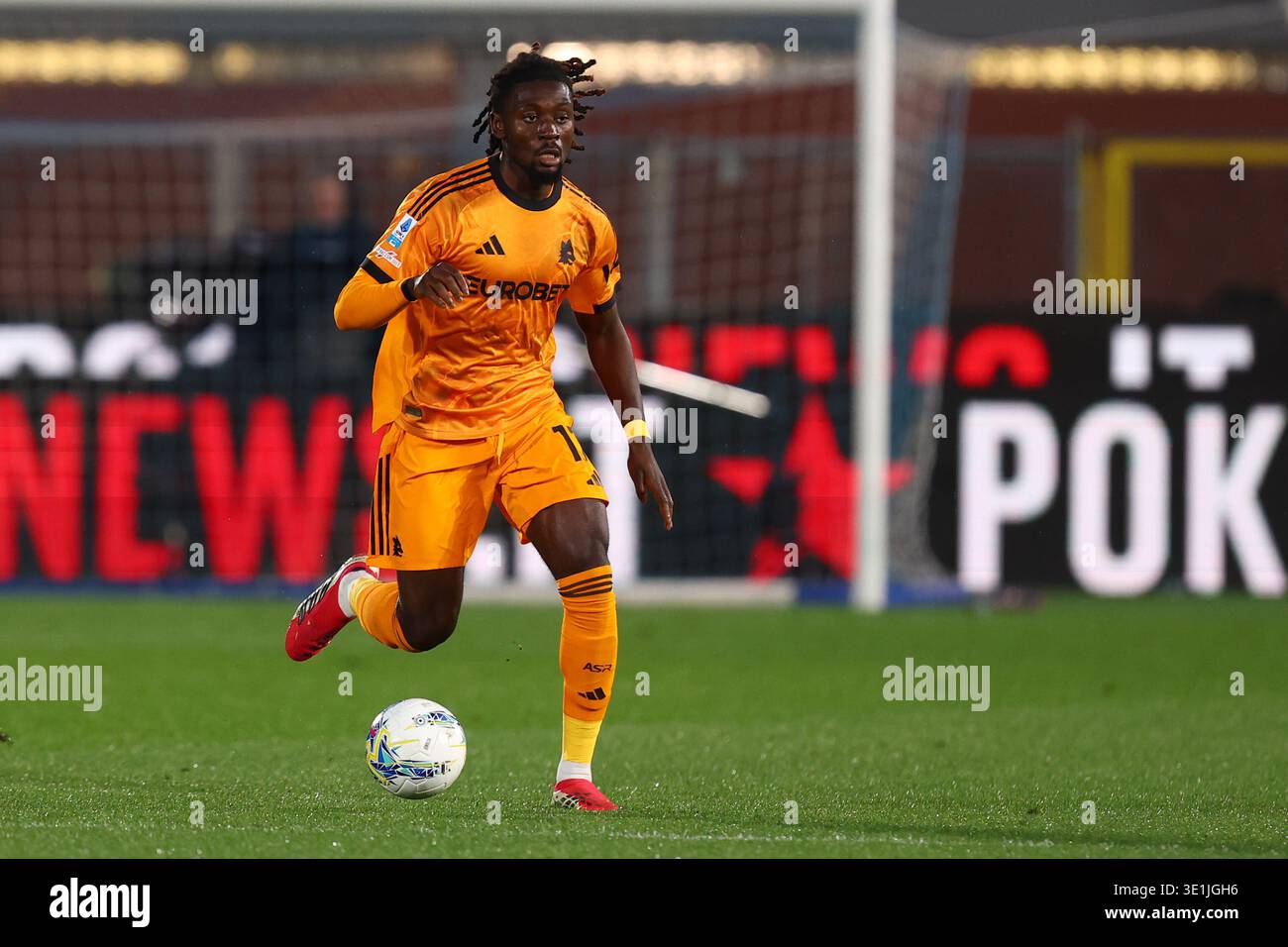 Manu Kone of AS Roma in action during the Serie A match beetween Como ...