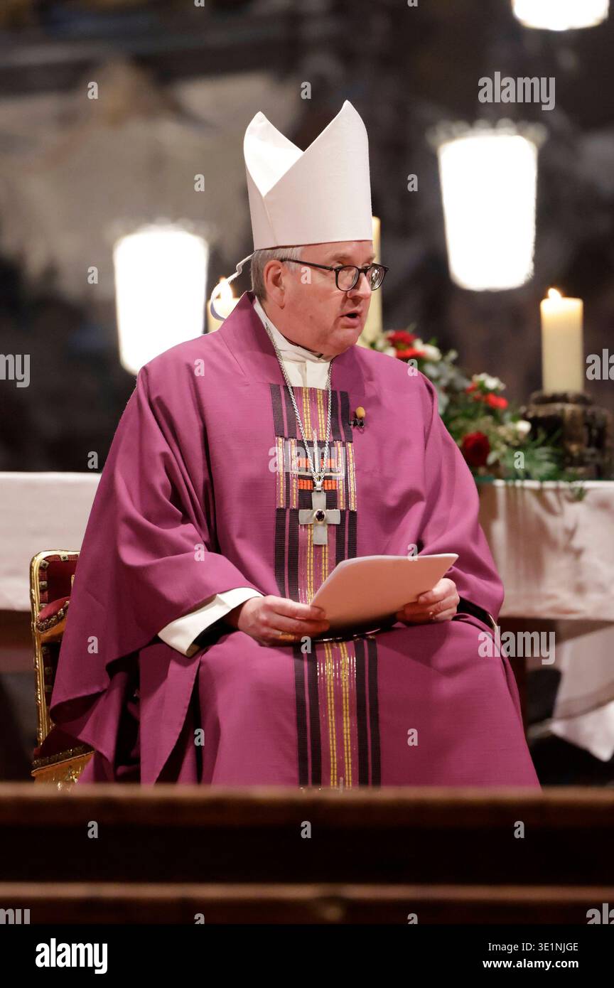 Peter Kohlgraf bei der Bischofsweihe von Pater Joshy Pottackal O.Carm ...