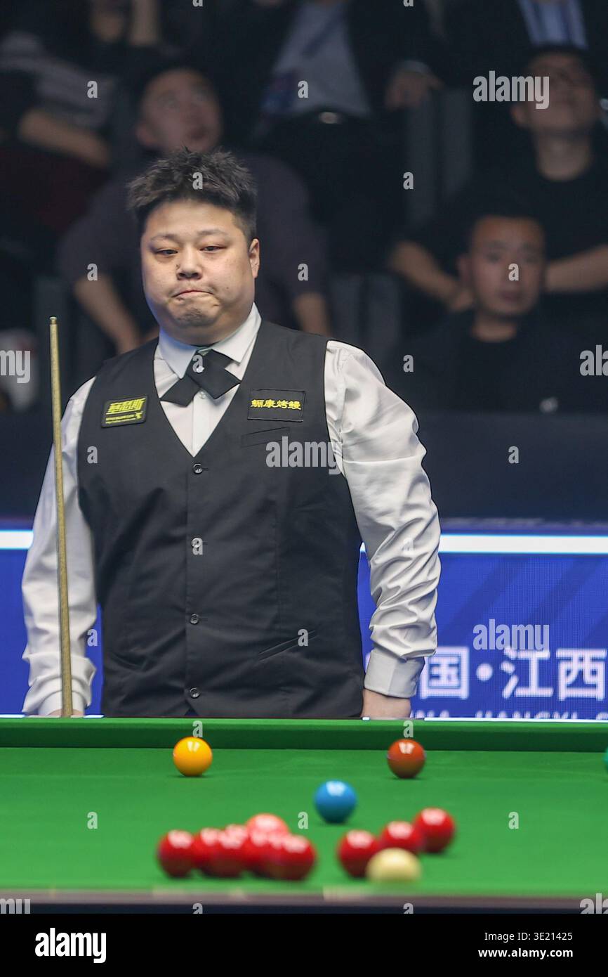 First day of the 2026 snooker world open hi-res stock photography and ...