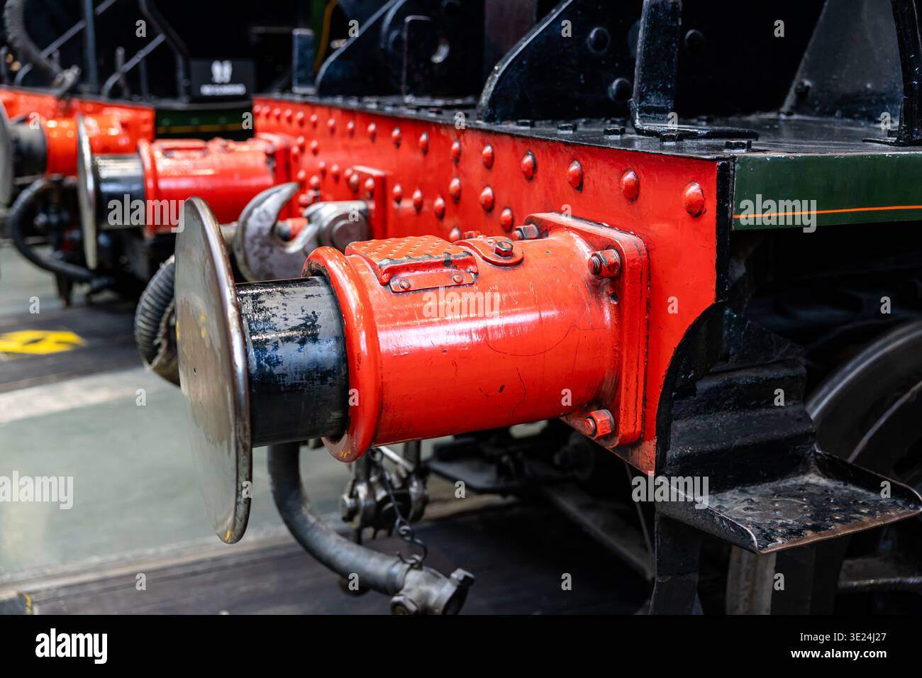 Wheel locomotive close up hi-res stock photography and images - Alamy