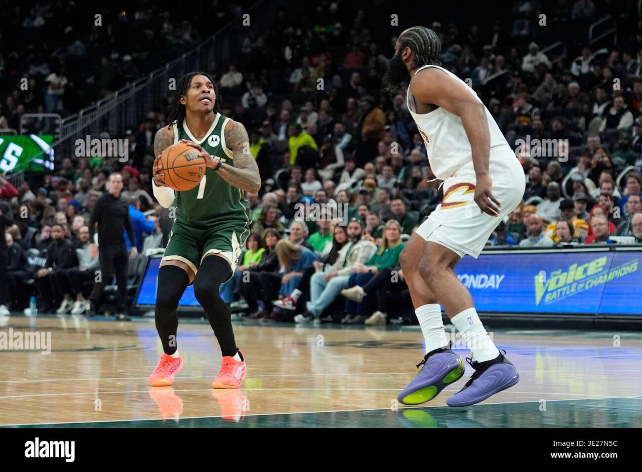 Milwaukee Bucks' Kevin Porter Jr. shoots against Cleveland Cavaliers ...