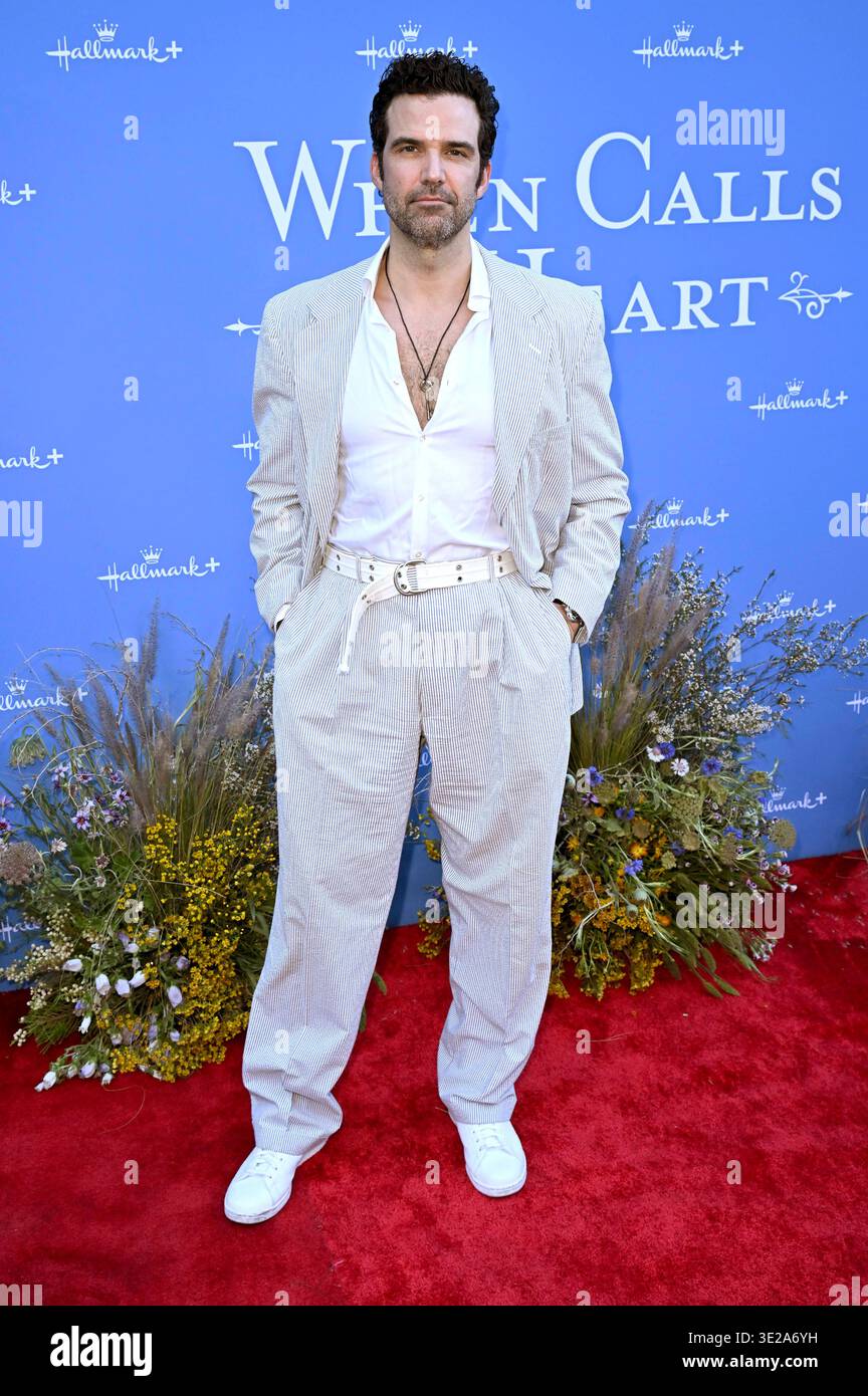 Benjamin Ayres bei der Präsentation der 13. Season der Hallmark-Serie ...