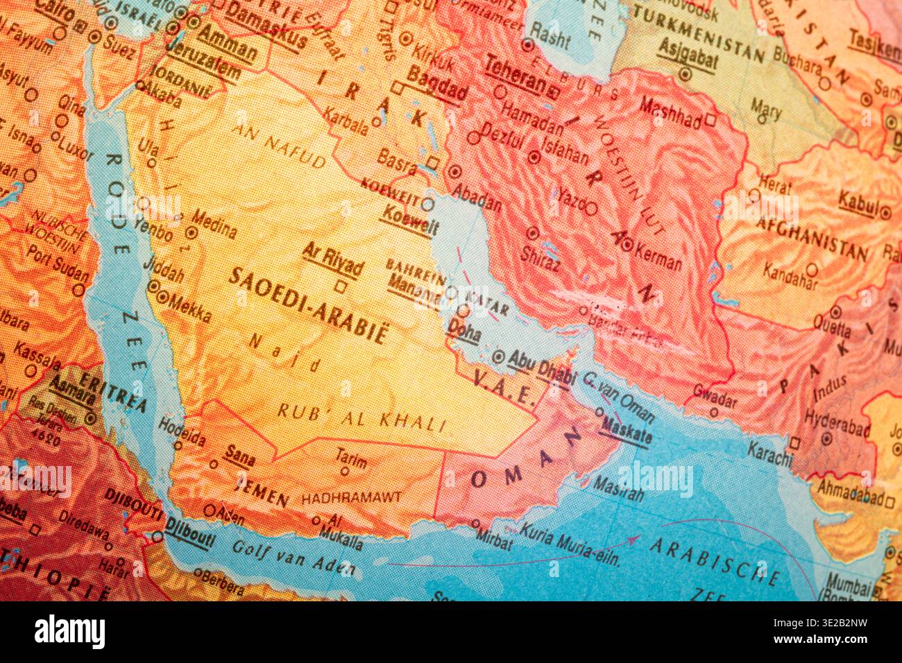 Gulf countries map hi-res stock photography and images - Alamy