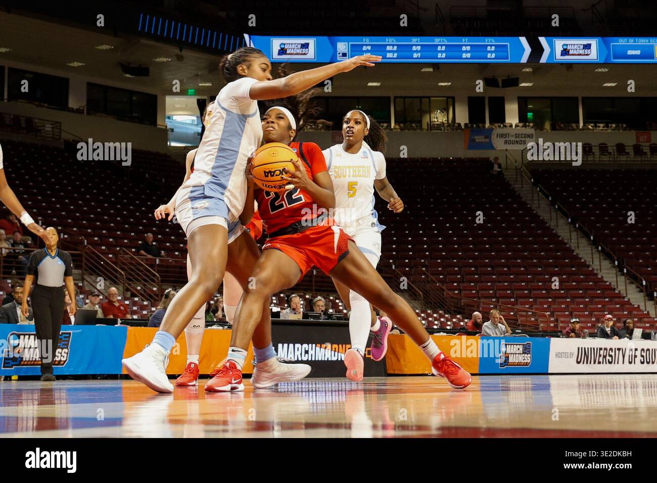Samford guard Sierra Godbolt (22) drives into Southern University ...