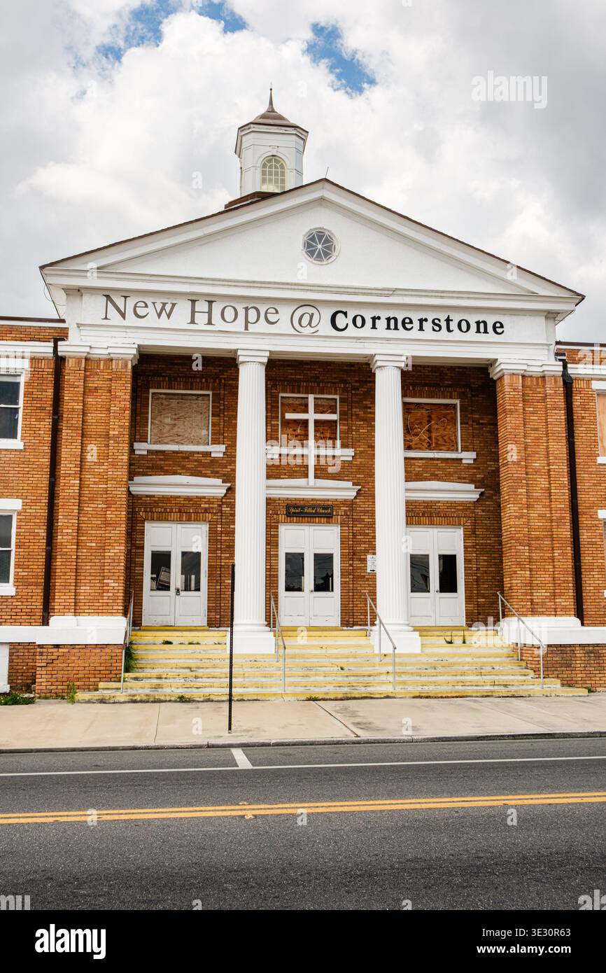 New hope @ the cornerstone church hi-res stock photography and images ...