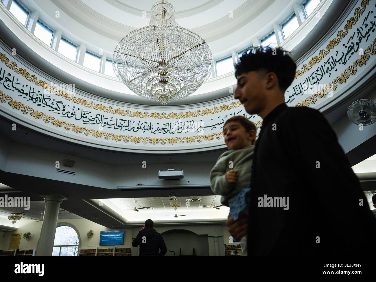 People celebrate Eid al-Fitr at an ISNA Canada mosque in Mississauga ...