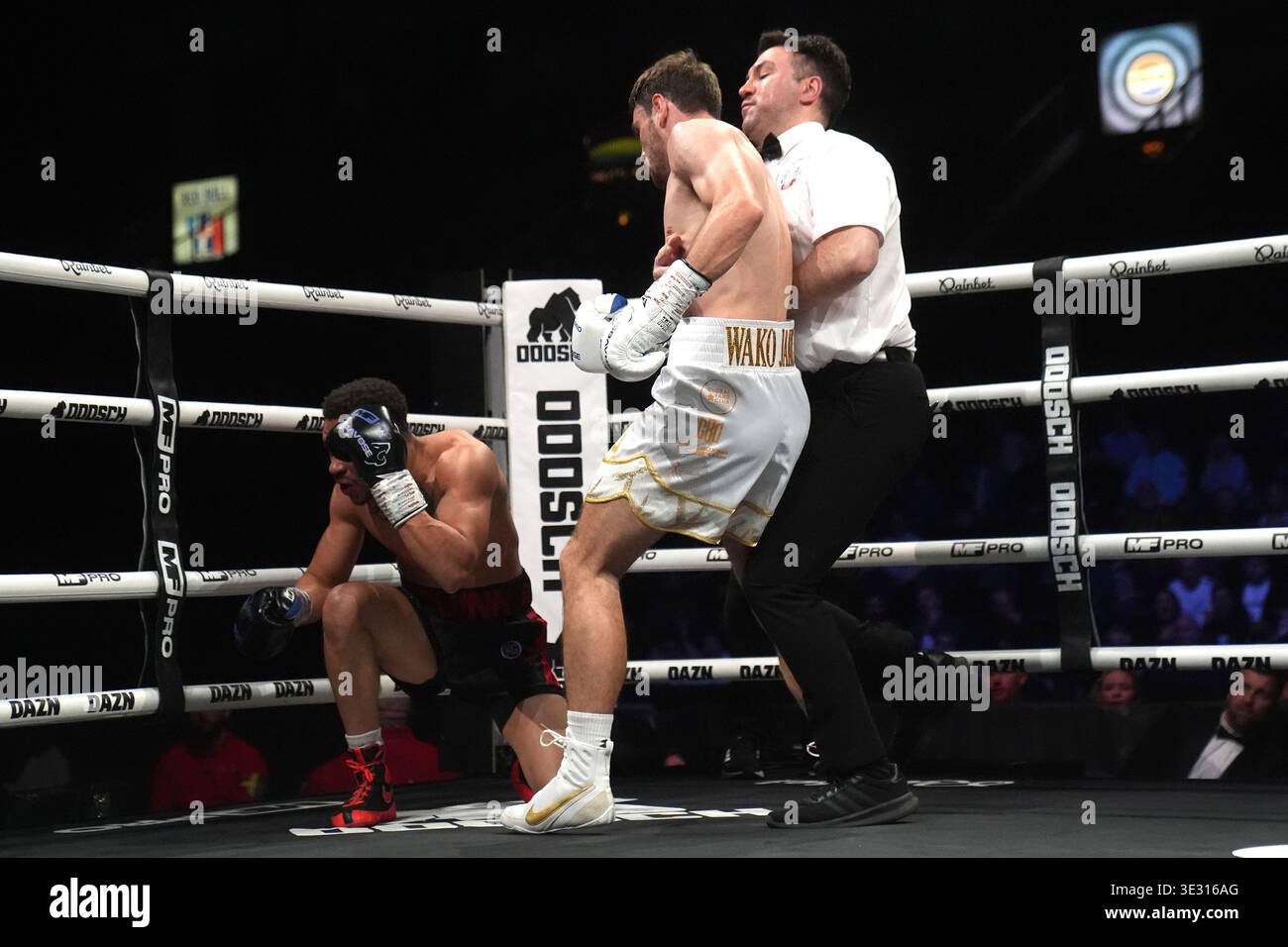 Jak Corrie (centre) knocks out Jacob Quinn (left) during the Super ...