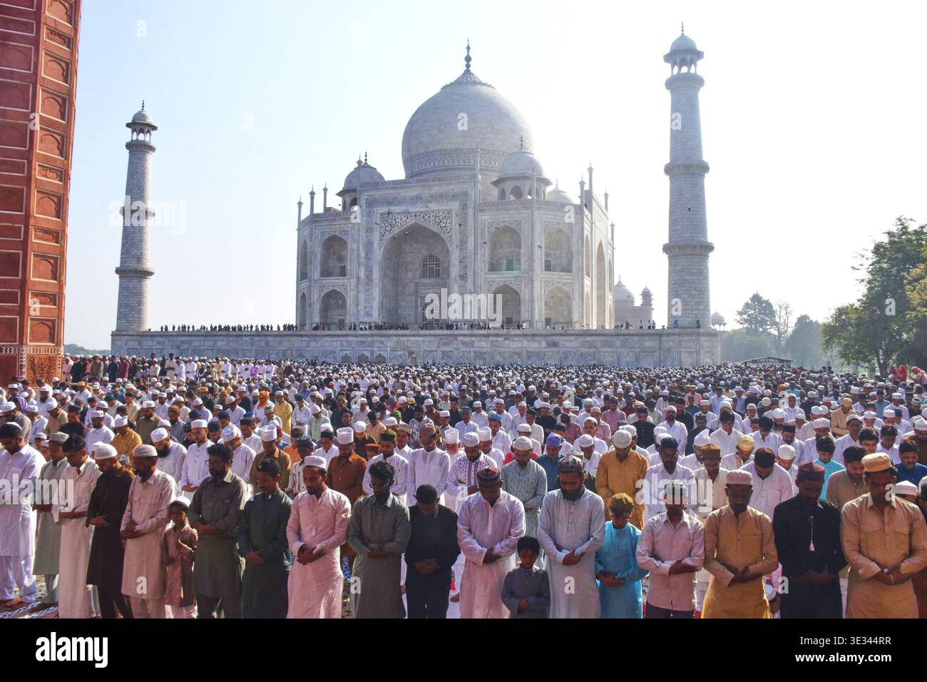 Muslims offer Eid al-Fitr prayers to mark the end of the holy fasting ...