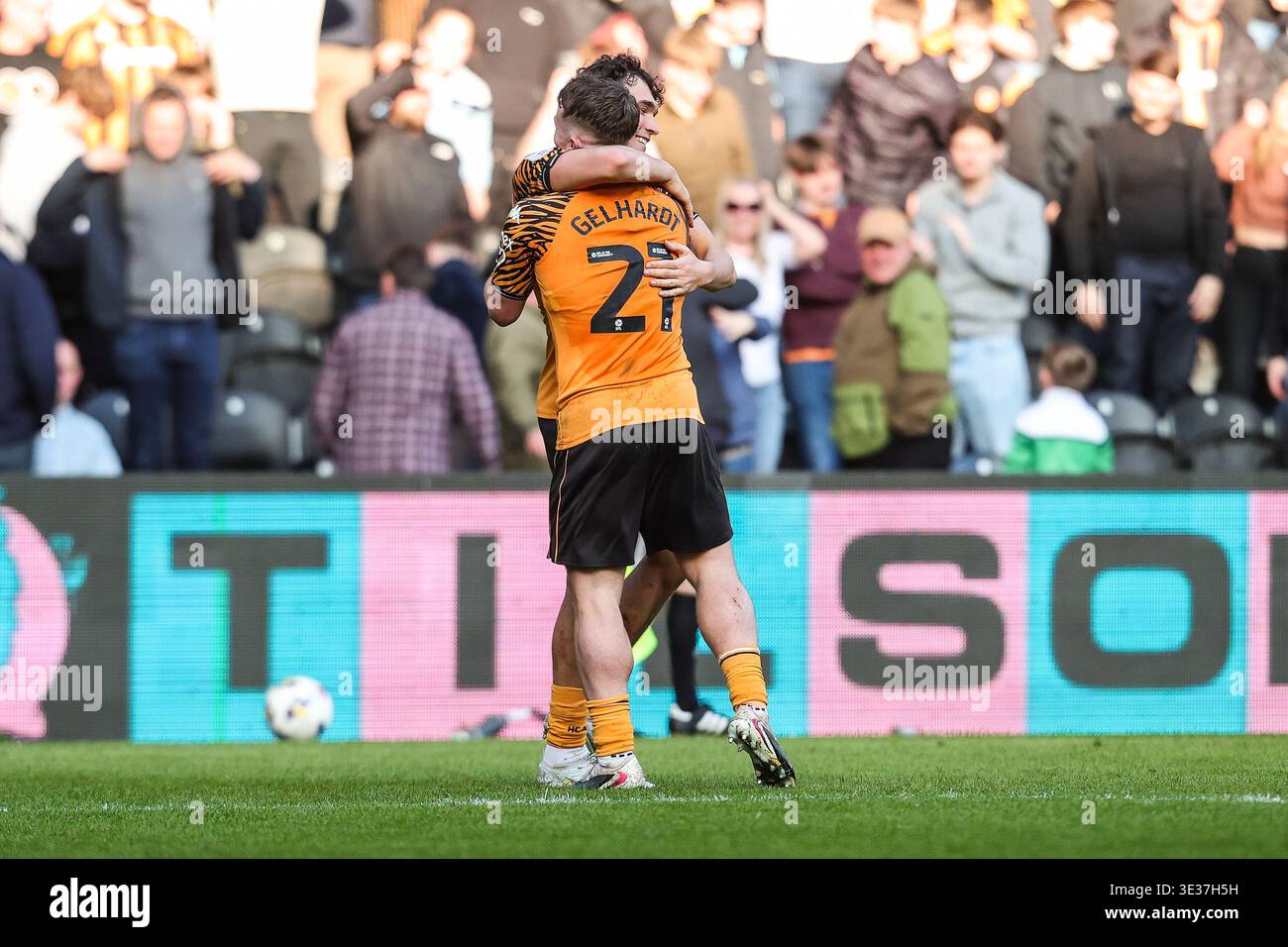 Kyle Joseph of Hull City celebrates his goal to make it 3-1 during the ...