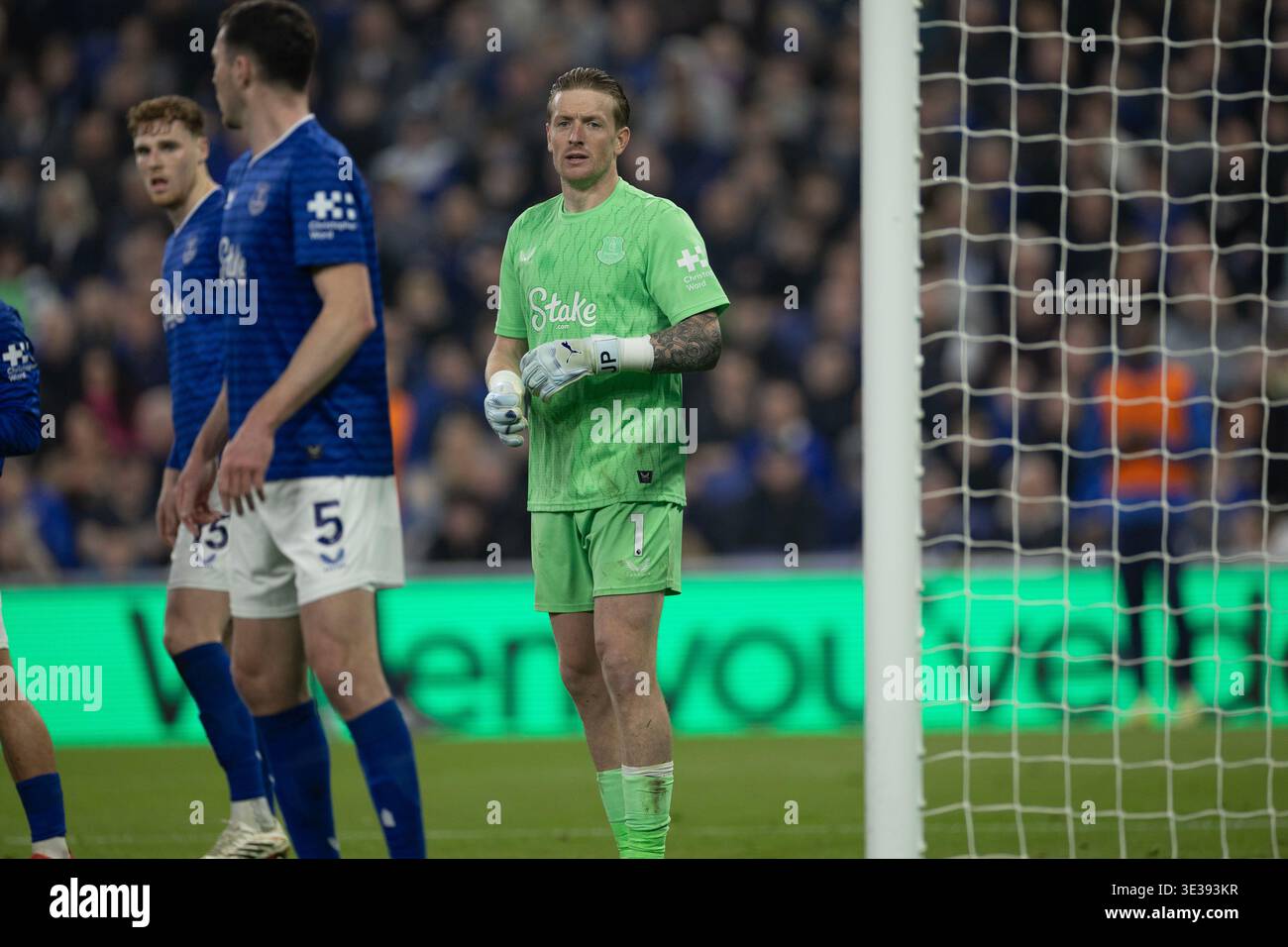 Jordan Pickford during the Premier League match between Everton and ...